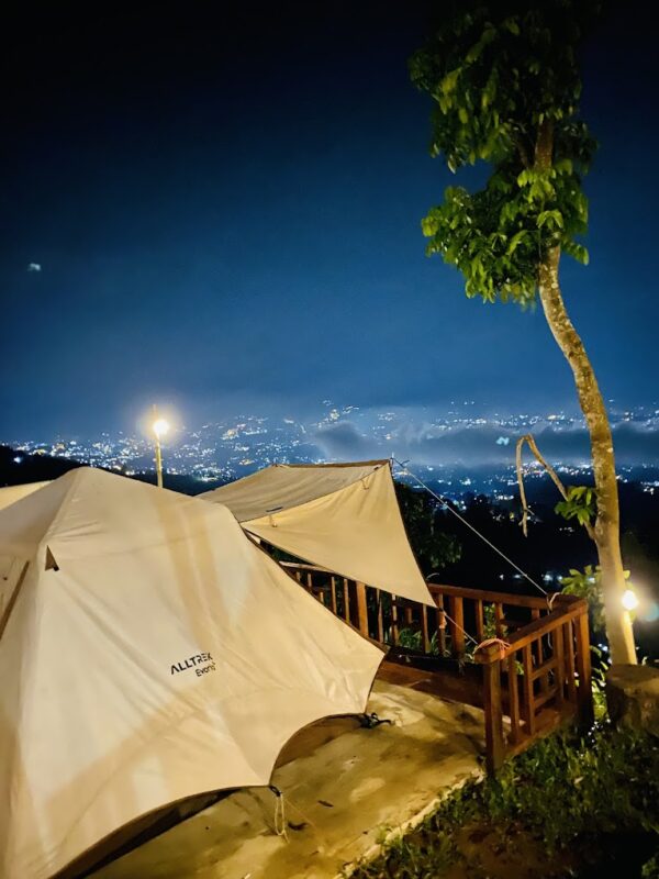 BOGOR, Bukit Cirimpak Megamendung Camp - Camping Ground Indonesia